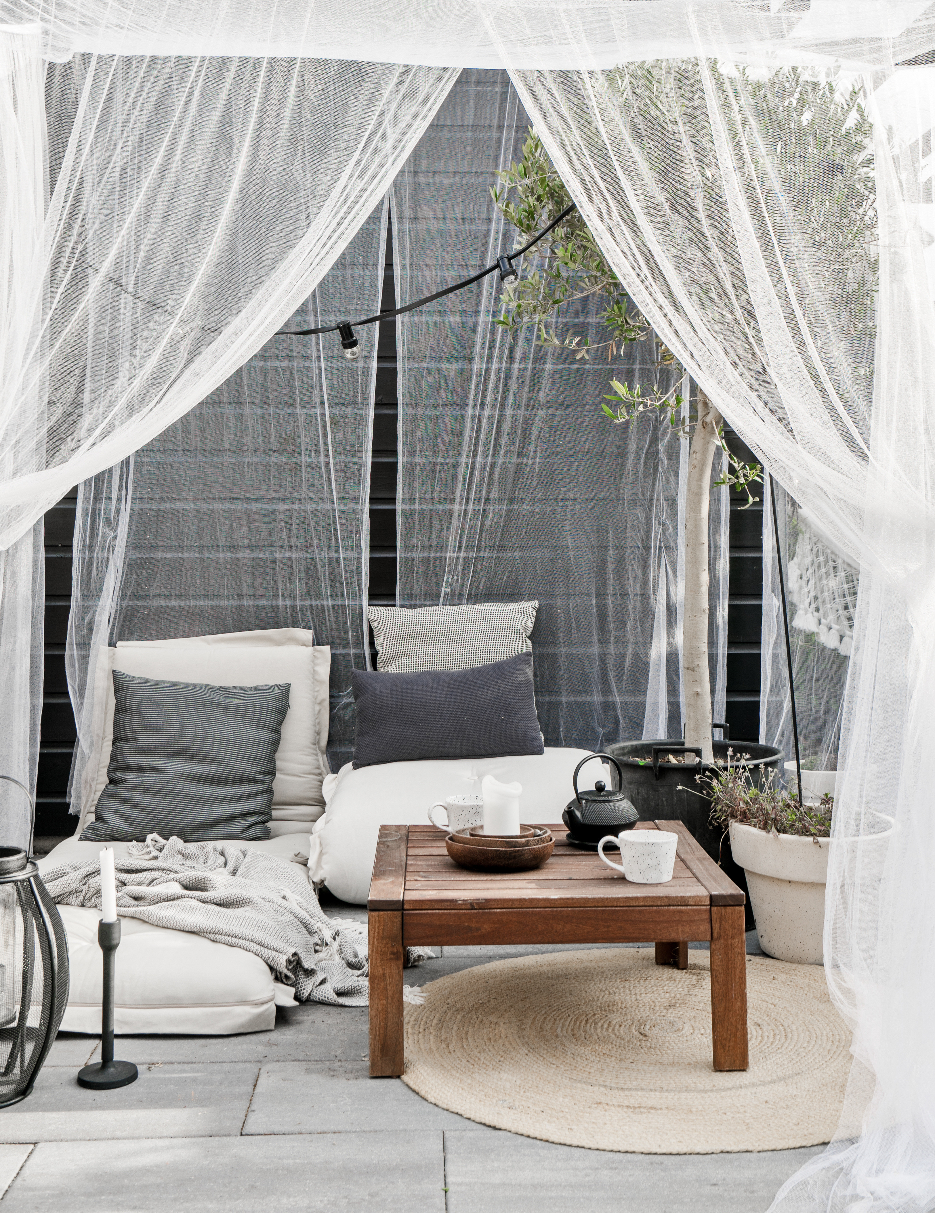 SIT AND SLEEP OUTDOOR WHITE for 329 EUR no. 817401080200 de