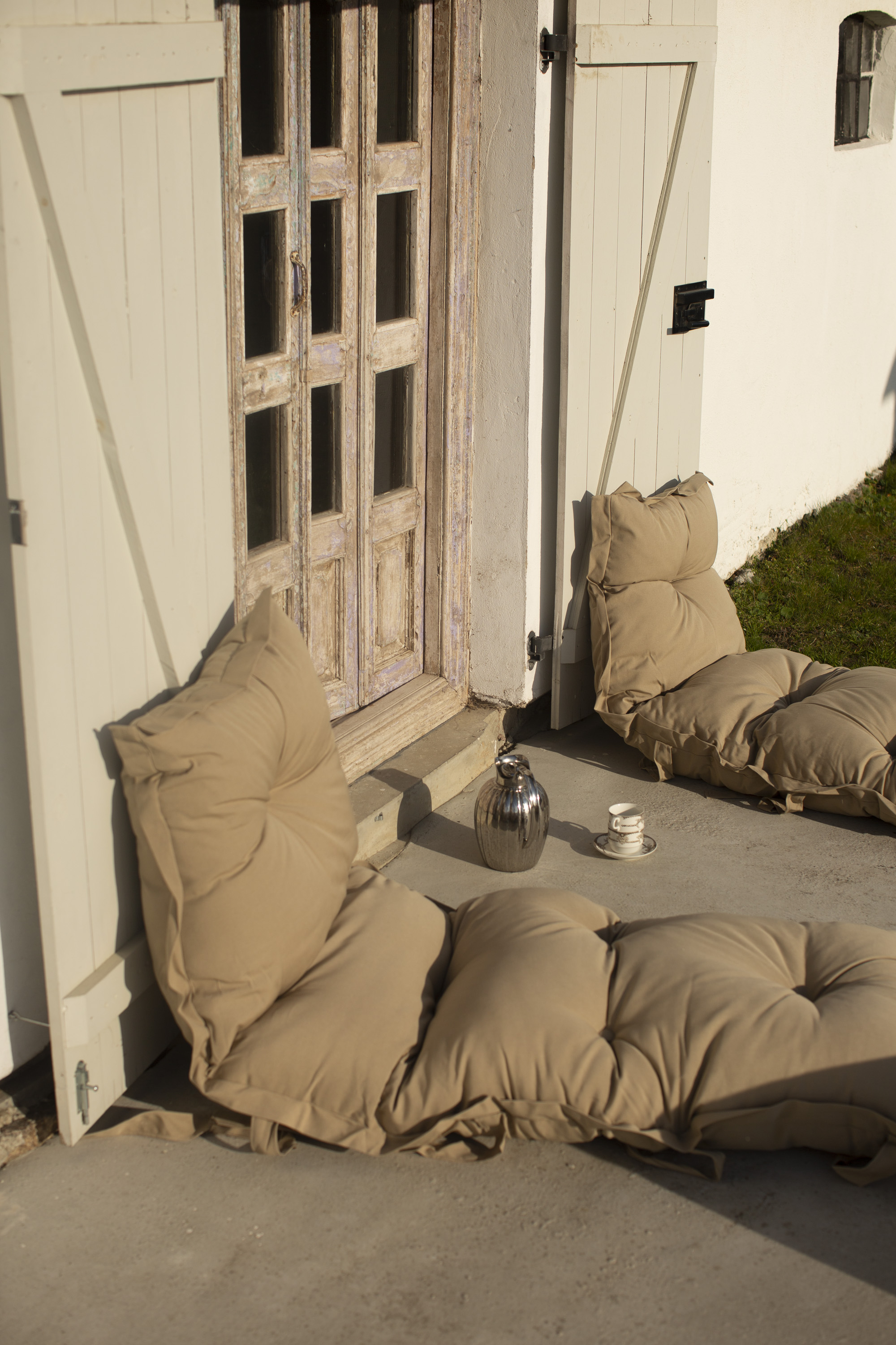 Sit and sleep futon store